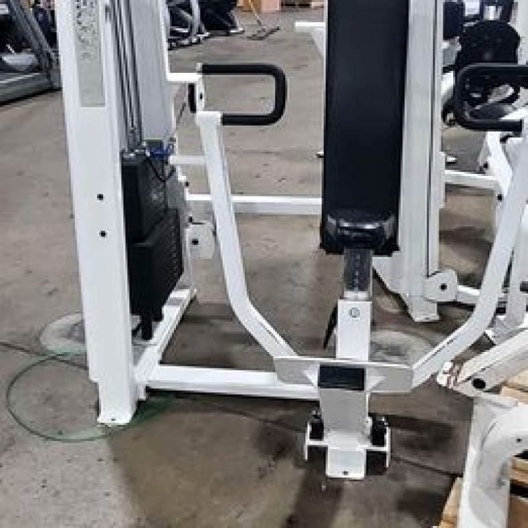 Precor Icarian Chest Press | Pound4Pound Fitness Equipment